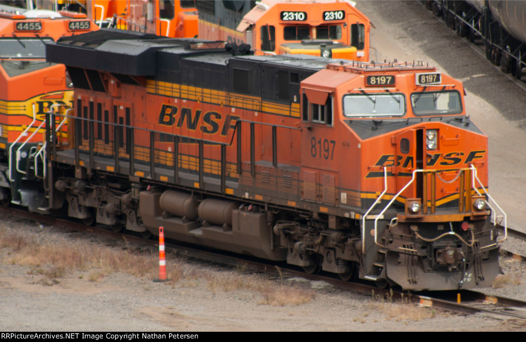 BNSF 8197